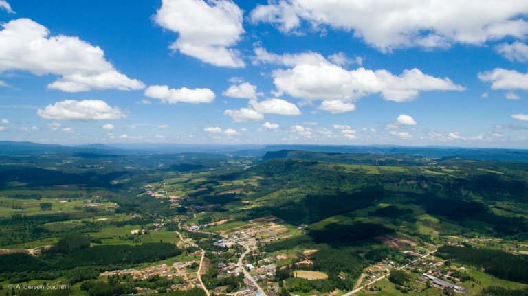 Dona Emma abre seleção de nível superior